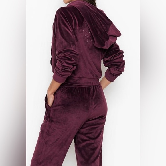 Victoria's Secret | Pants & Jumpsuits | Victorias Secret Velour Cropped ...